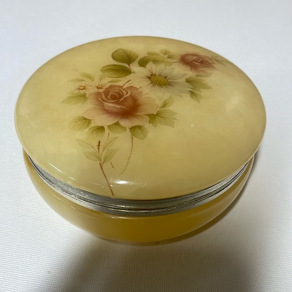 HiMark Italy | Accents | Himark Alabaster Carved Round Hinged Jewelry ...